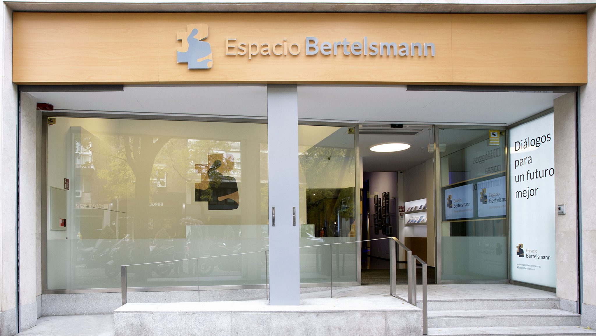 Un lugar emblemático para la cultura en Madrid: del Círculo de Lectores al Espacio Bertelsmann ...